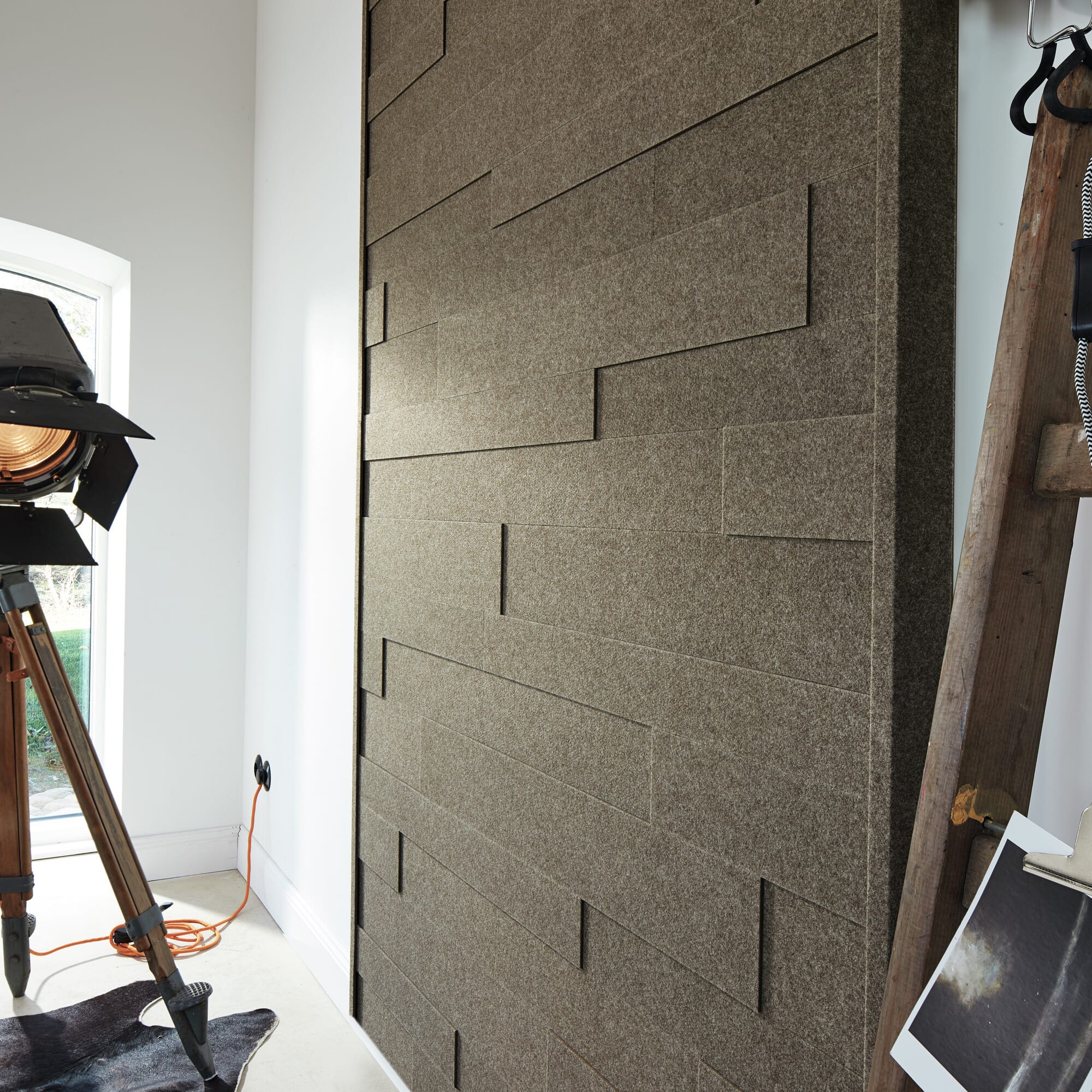 Meister Lyddempende akustikkpanel (TerraBrun) - Stillhet.com