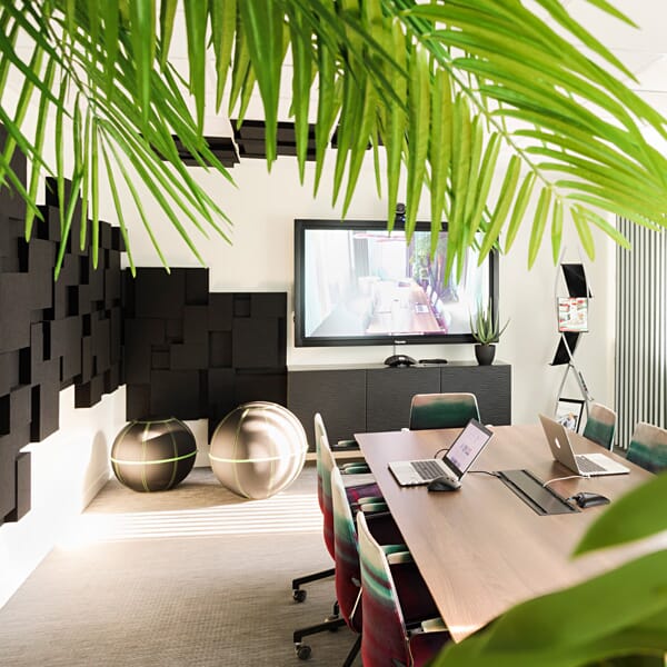 Lydabsorbenter til tak og vegg - demper støy - Stillhet.com